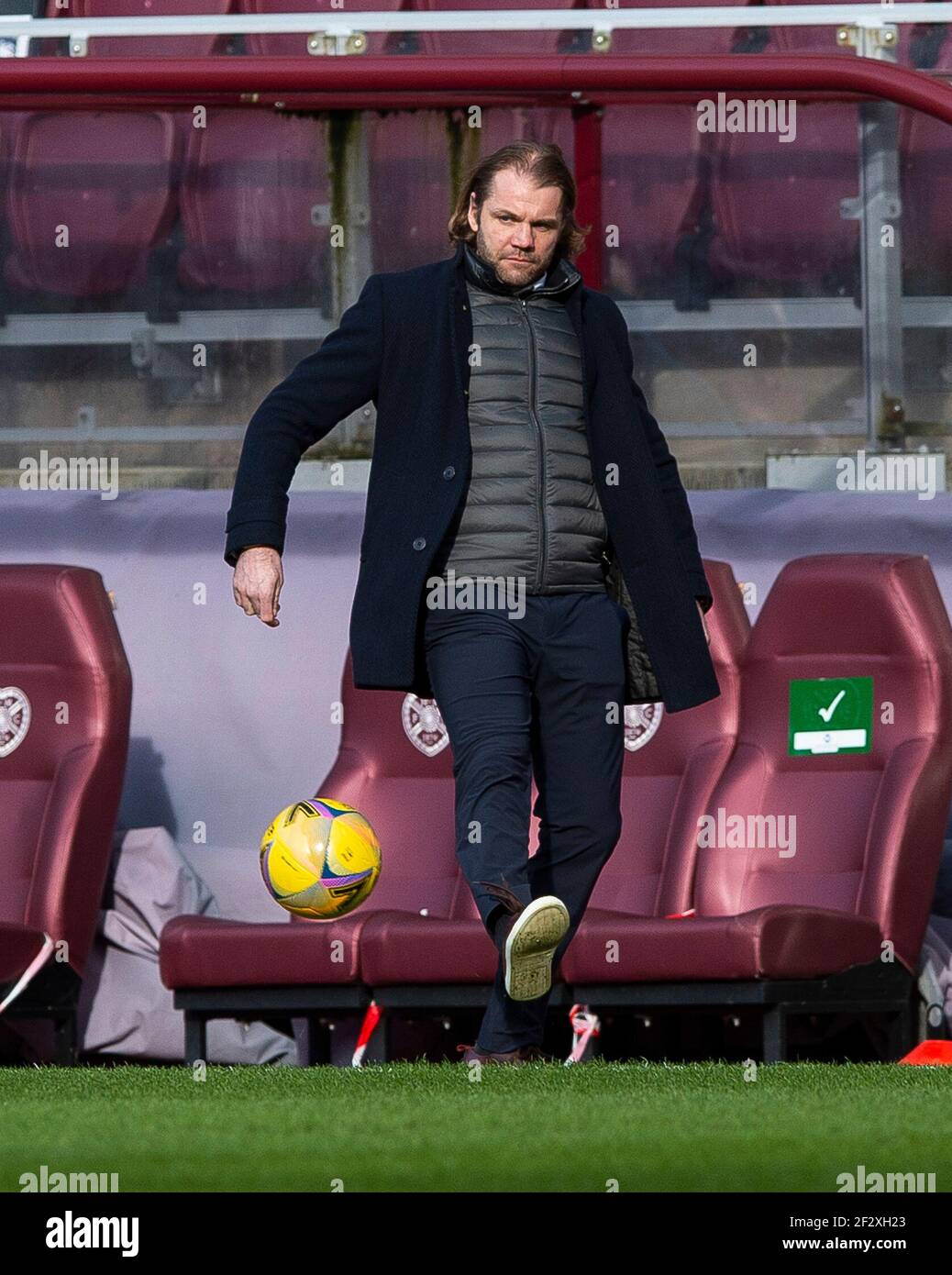 Hearts midlothian manager hi-res stock photography and images - Alamy