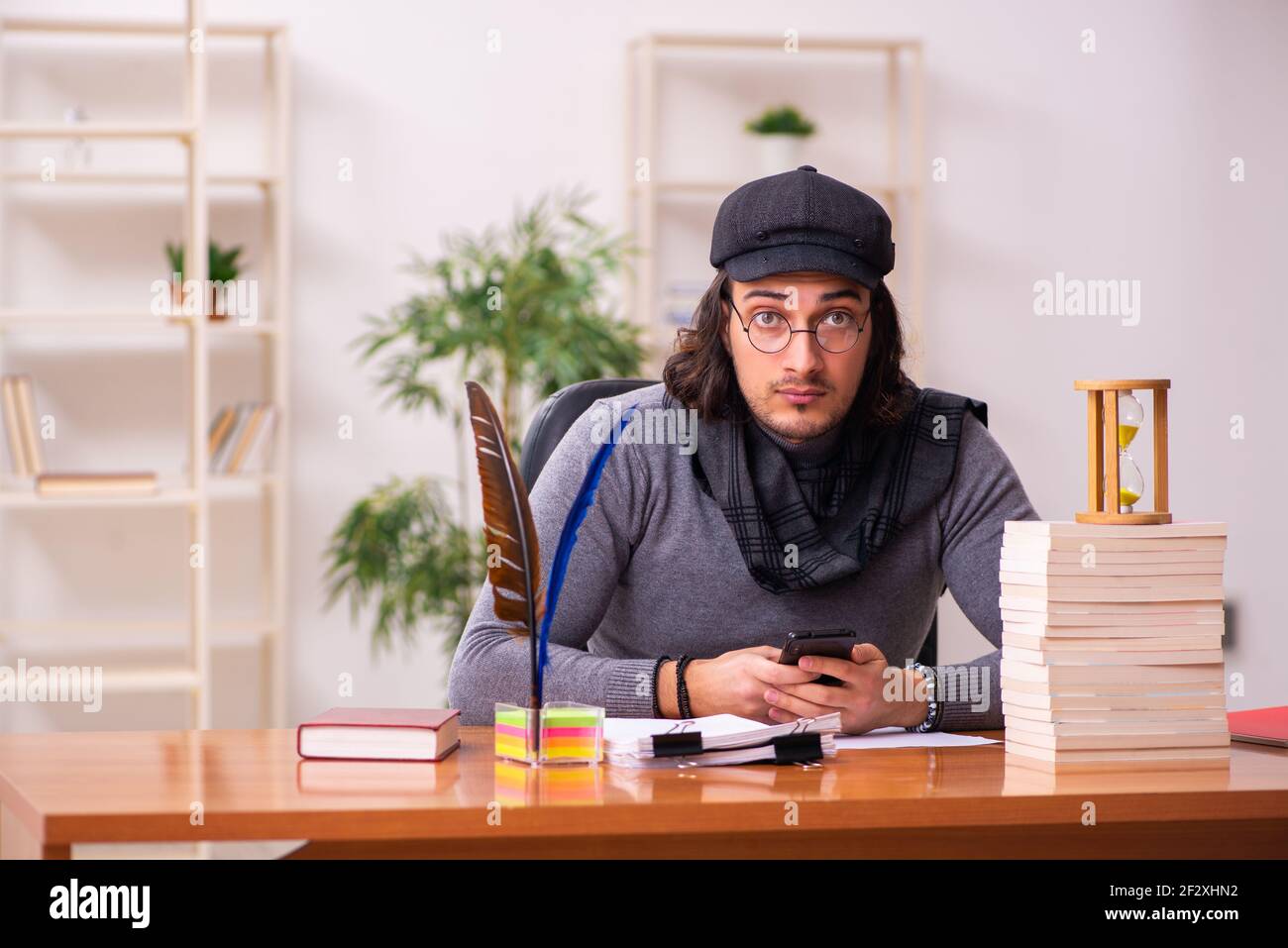 Timely writer hi-res stock photography and images - Alamy