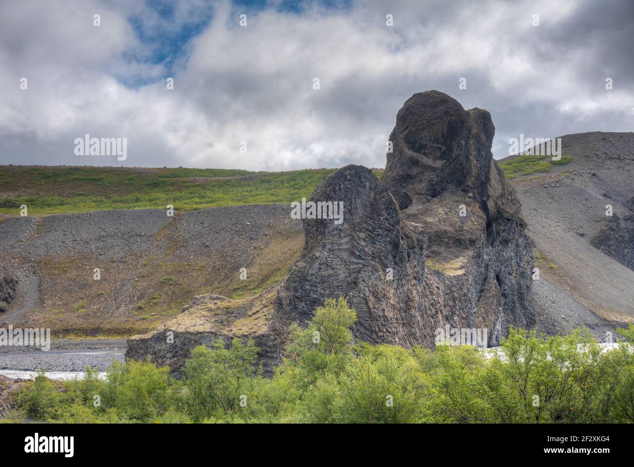 Basalt rock column cave iceland hi-res stock photography and images - Alamy