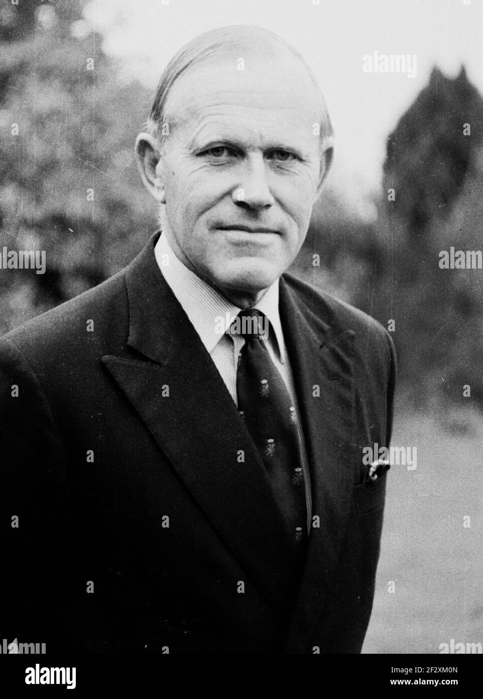 CAPTAIN BARROW, COMMANDING OFFICER OF HMS GLAMORGAN IN THE FALKLANDS ...