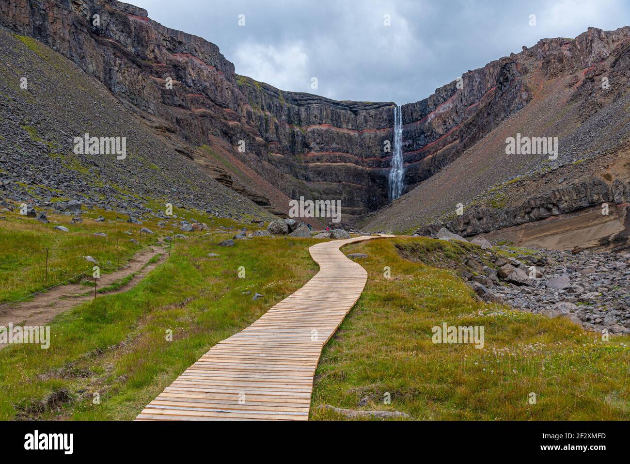 Hengifoss basalt column hi-res stock photography and images - Alamy