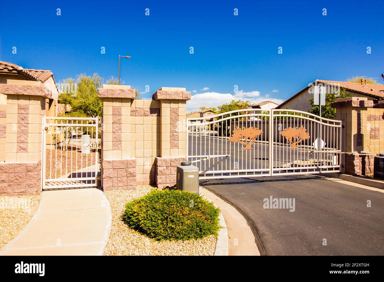 Driveway Gates High Resolution Stock Photography and Images - Alamy