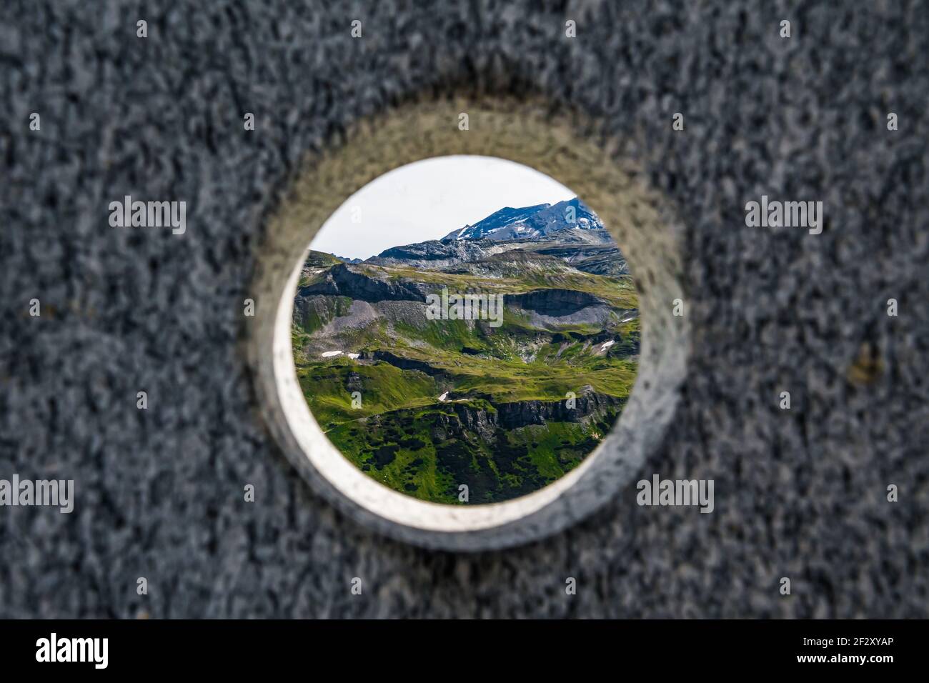 View through hole in wall hi-res stock photography and images - Alamy