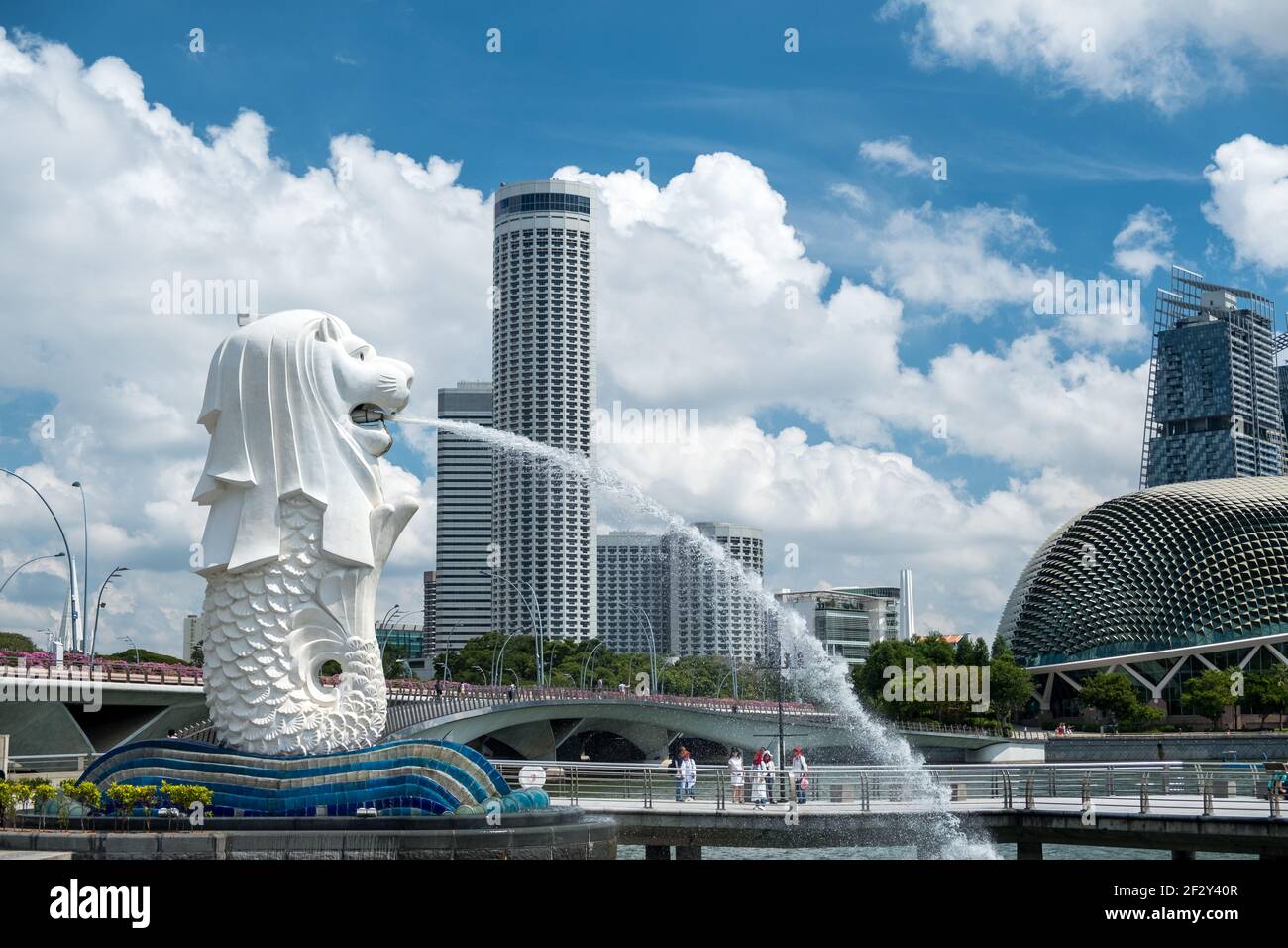 Merlion singapore hi-res stock photography and images - Alamy