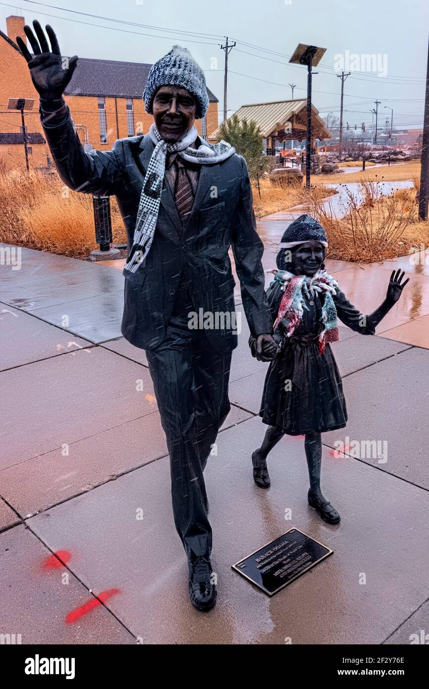 President obama statue hi-res stock photography and images - Alamy