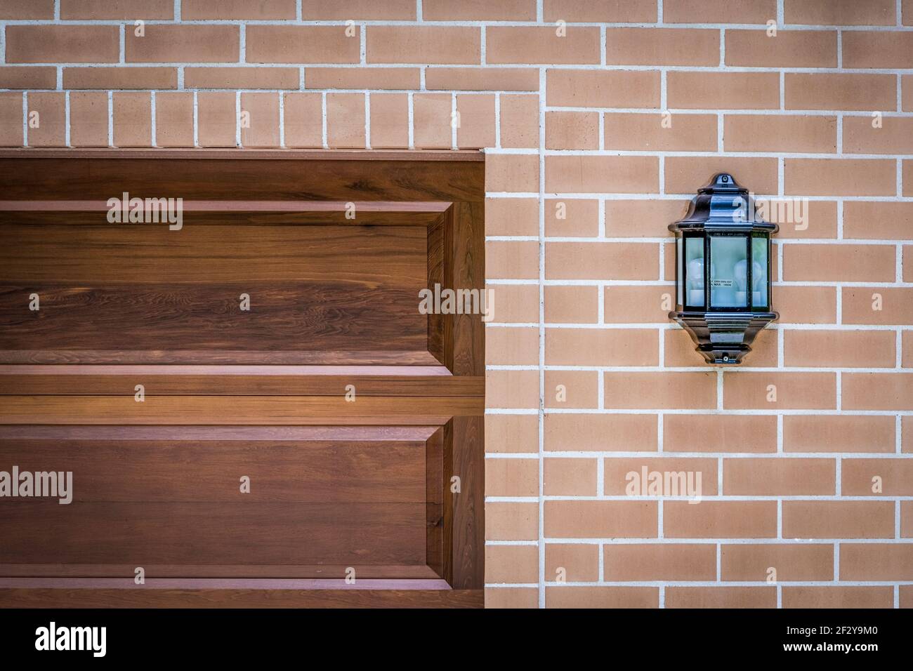 Brick coach house hi-res stock photography and images - Alamy