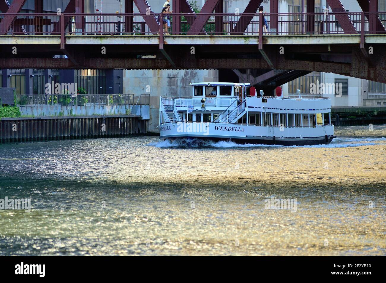 Chicago, Illinois, USA. Water taxi/tour boat about to leave the South ...