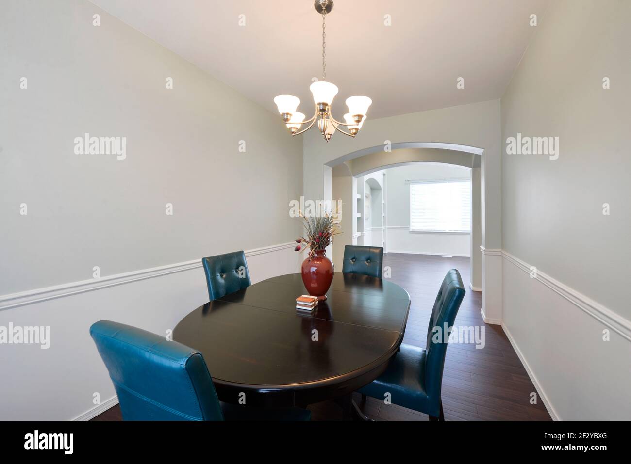 Modern residential dining room interior Stock Photo - Alamy