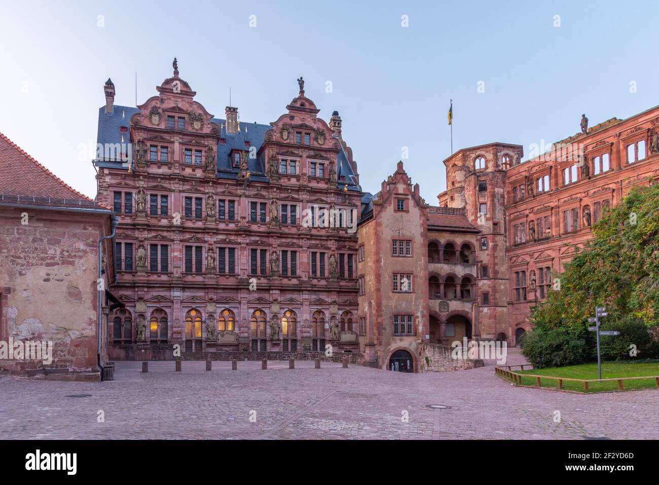 Sunset view of the main courtyard of the palace in Heidelberg, Germany ...