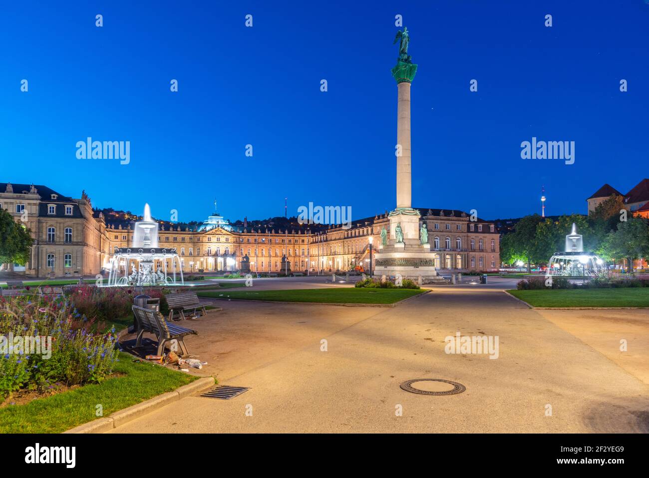 Sunrise view of the new palace in Stuttgart from Schlossplatz, Germany ...