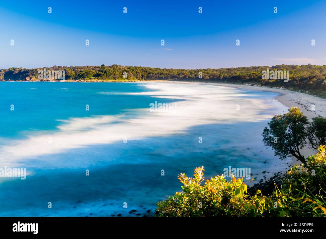 Seascape along Bingie Dreaming Track in Meringo Stock Photo - Alamy