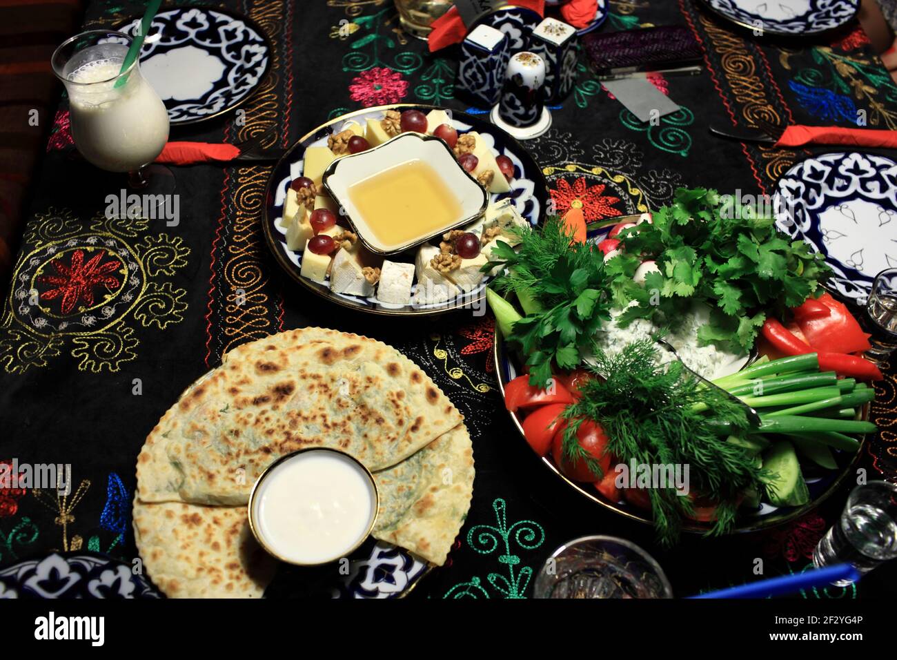 Uzbek snacks on the table in a restaurant Stock Photo - Alamy