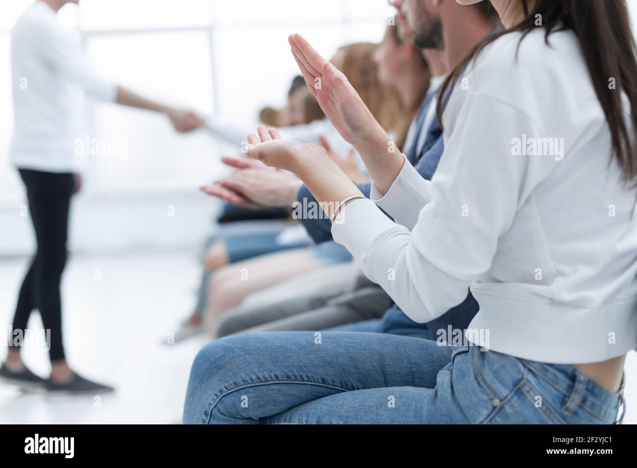 background image of a young business team applauding Stock Photo - Alamy