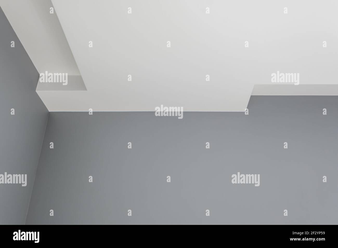 Detail of corner ceiling cornice with intricate crown moulding Stock ...