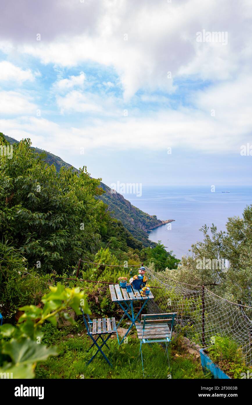 Chirs hi-res stock photography and images - Alamy