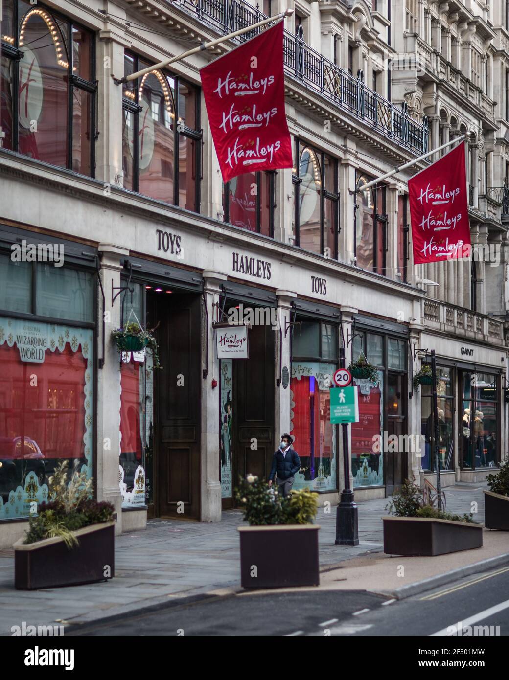 Hamleys London High Resolution Stock Photography and Images - Alamy