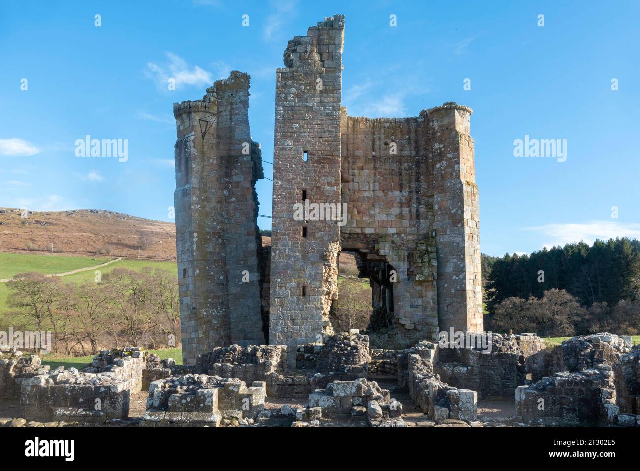 Edlingham castle hi-res stock photography and images - Alamy