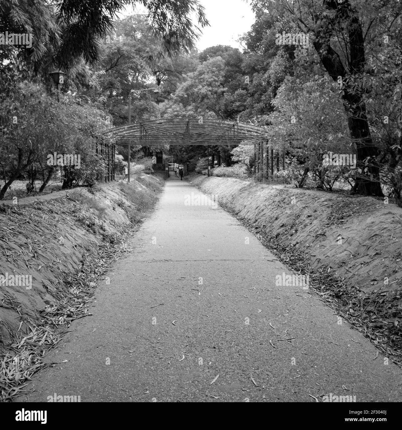Mosque in famous khan Black and White Stock Photos & Images - Alamy