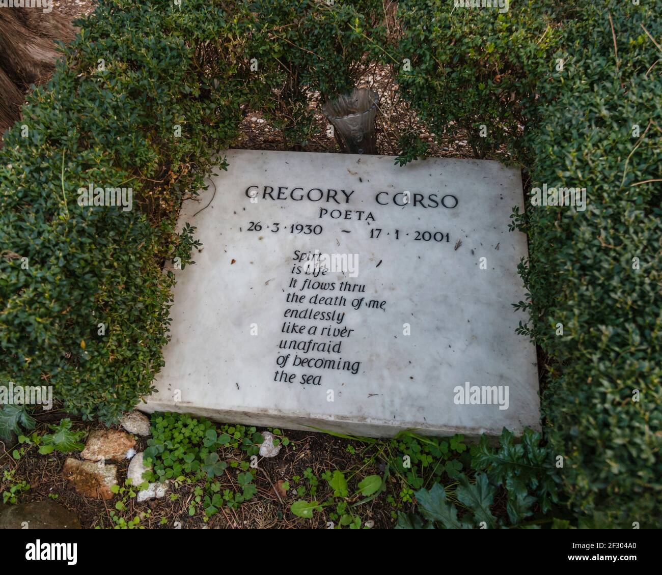Cestio campo cemetery hi-res stock photography and images - Alamy