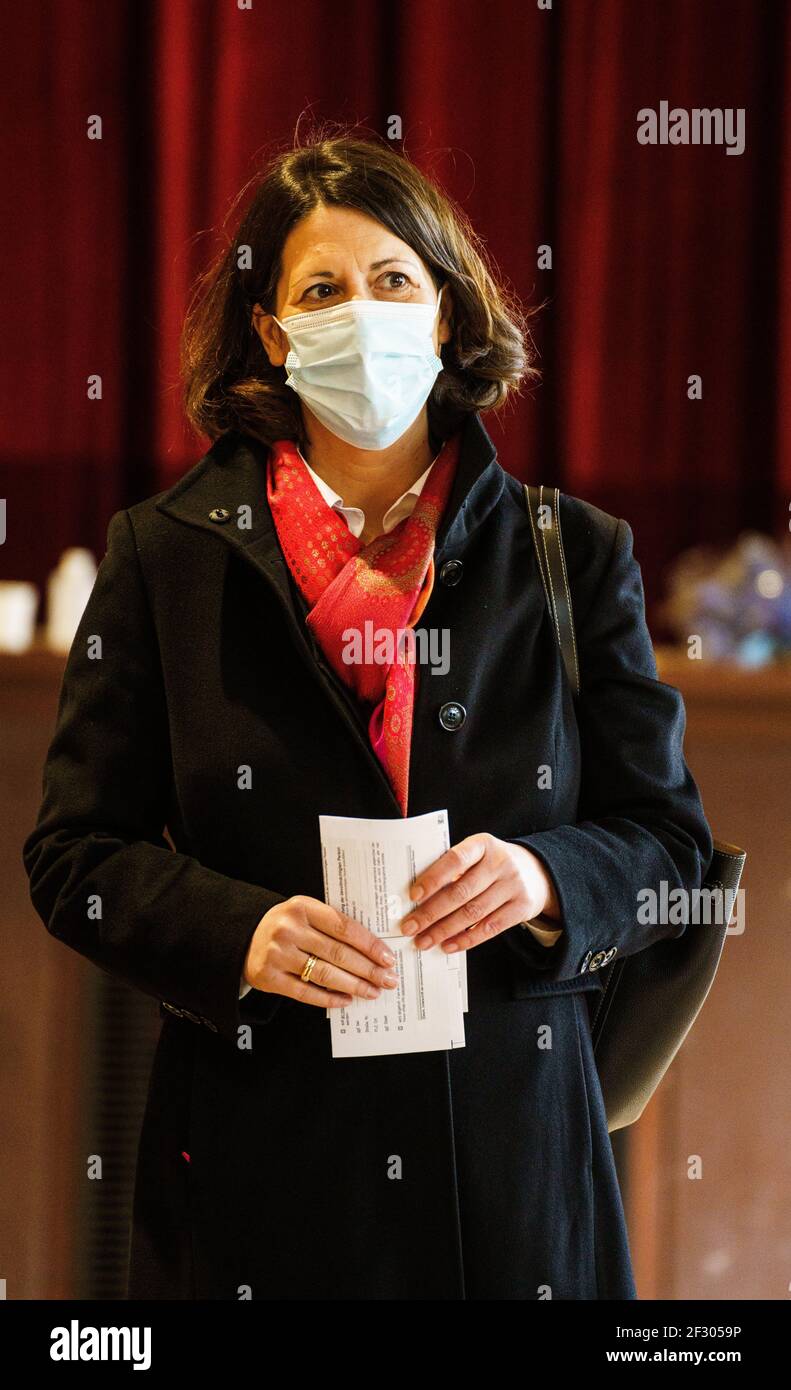 Daniela schmitt hi-res stock photography and images - Alamy