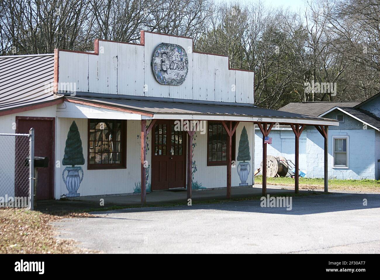 Simple country store in Mississippi, USA Stock Photo - Alamy