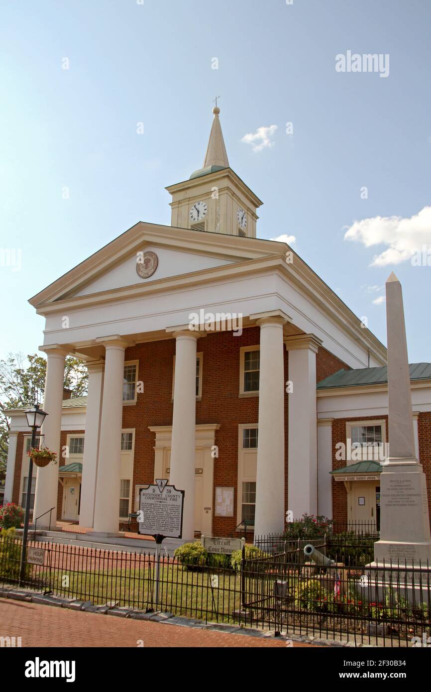 The Botetourt County Courthouse in Fincastle, VA, USA Stock Photo - Alamy The Botetourt County Courthouse in Fincastle, VA, USA Stock Photo - Alamy