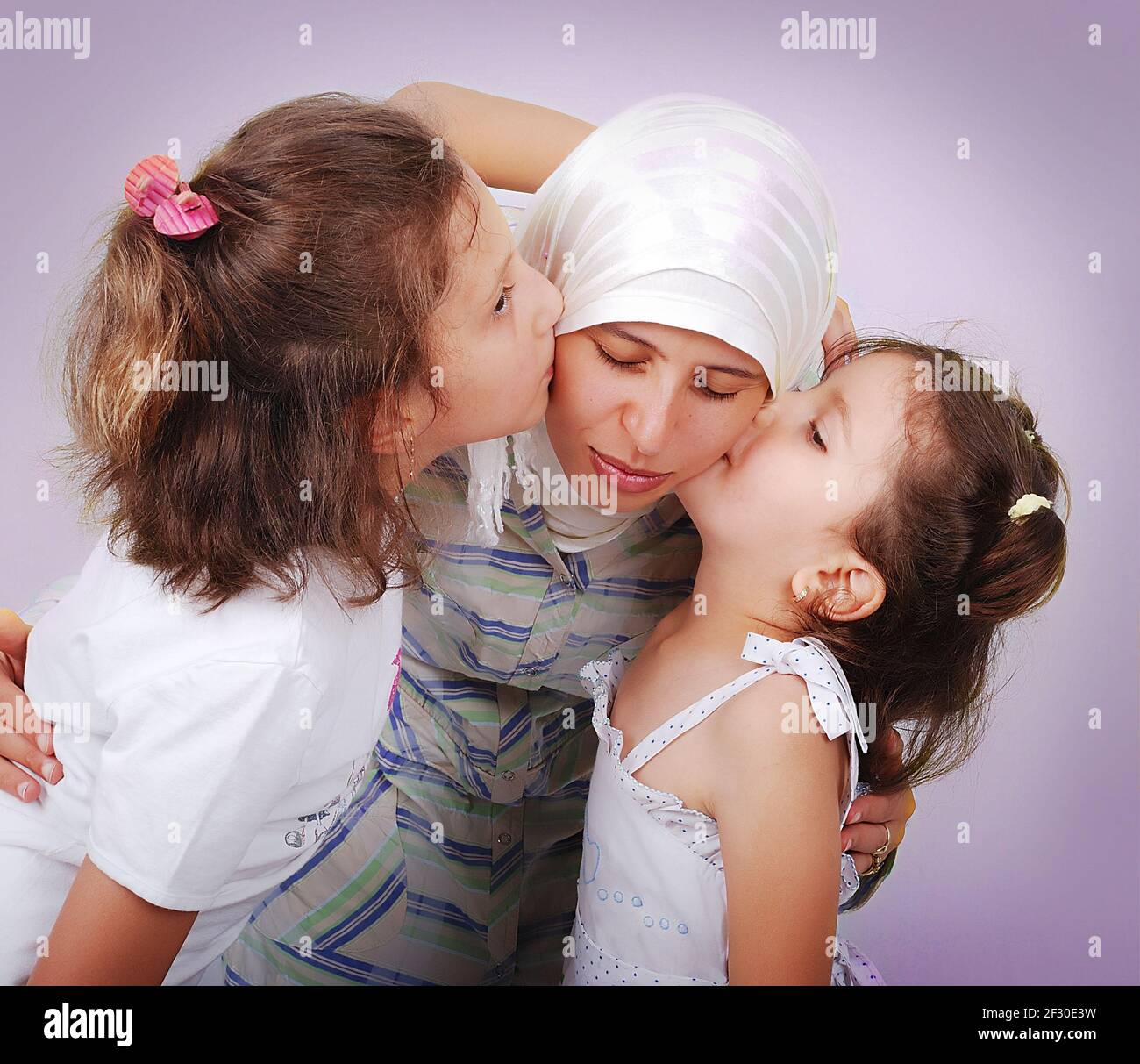 Muslim teacher hi-res stock photography and images - Alamy