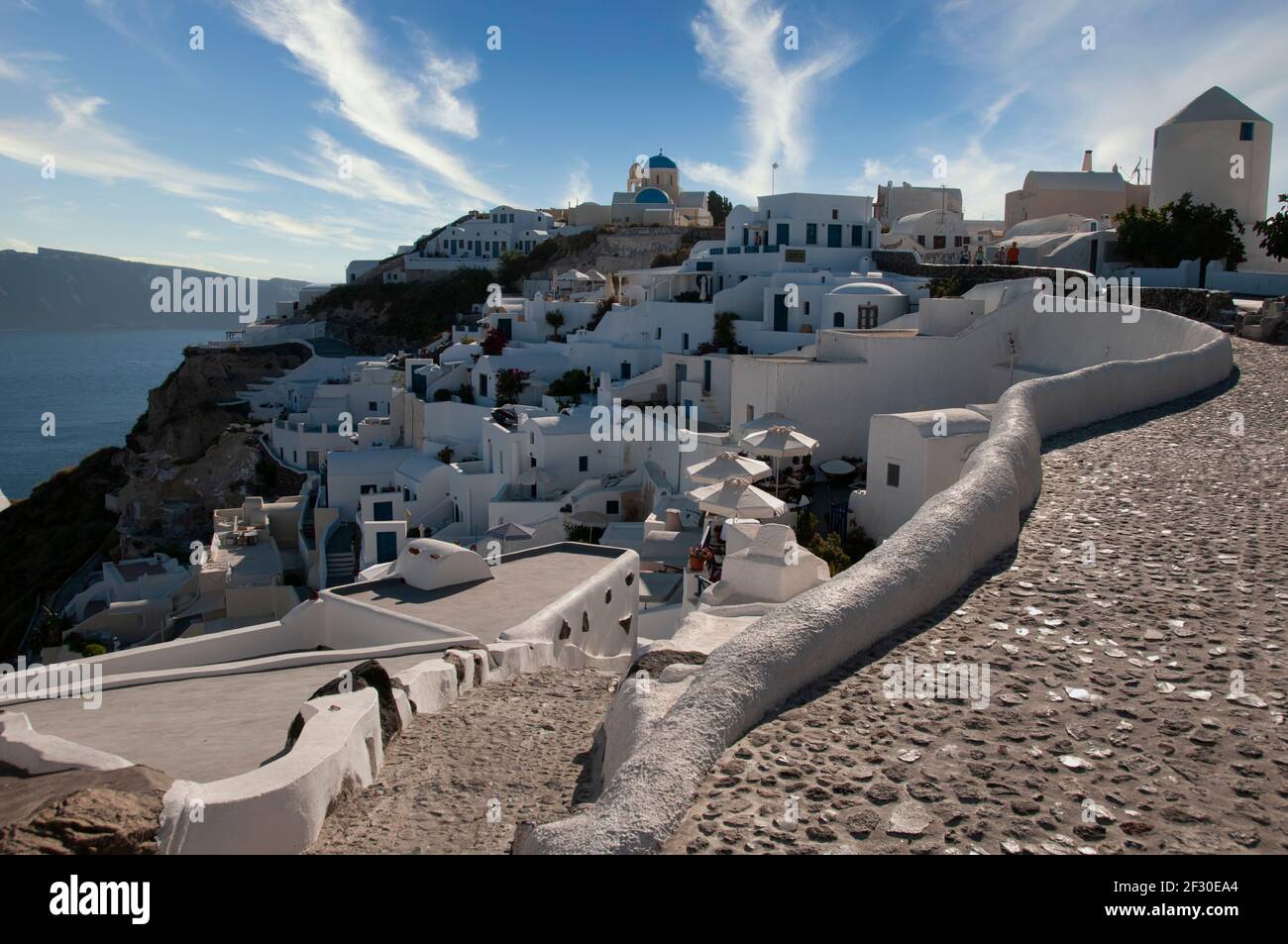 Panoramic view of the village of Oia on the island of Santorini, Greece ...