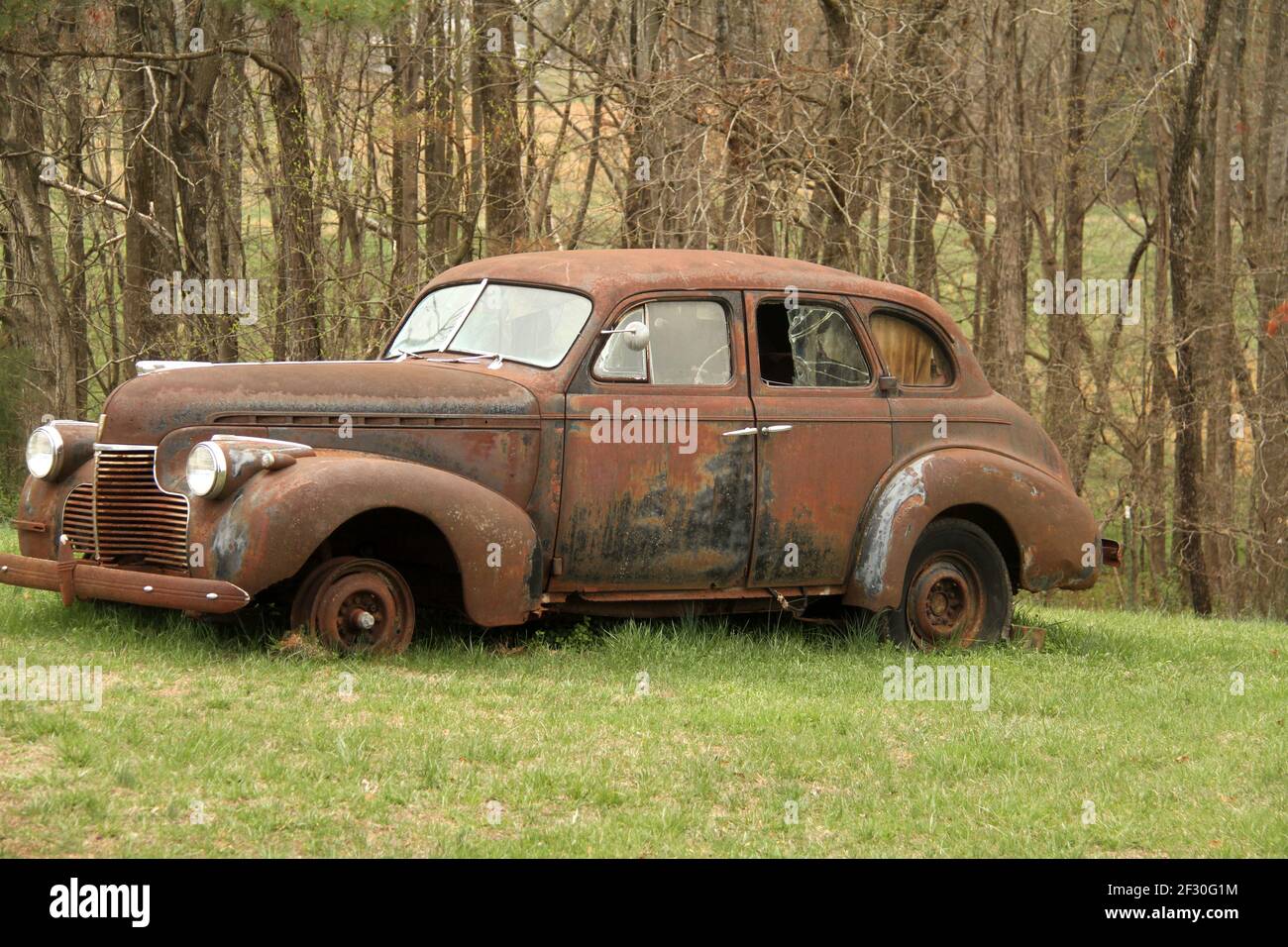 Chevrolet truck front grille hi-res stock photography and images - Alamy