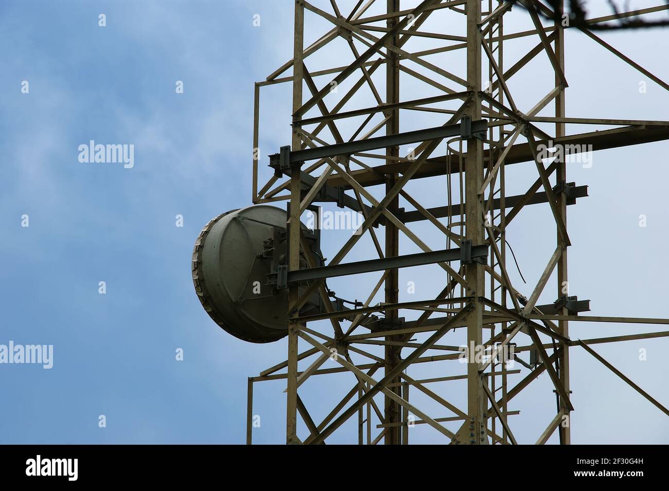 Modern communication tower (transmitter Stock Photo - Alamy