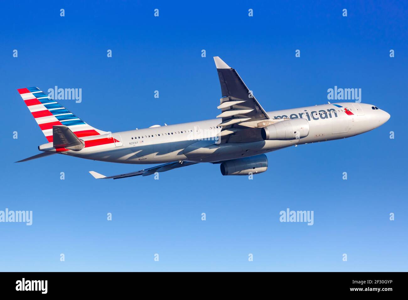 American a330 airplane hi-res stock photography and images - Alamy