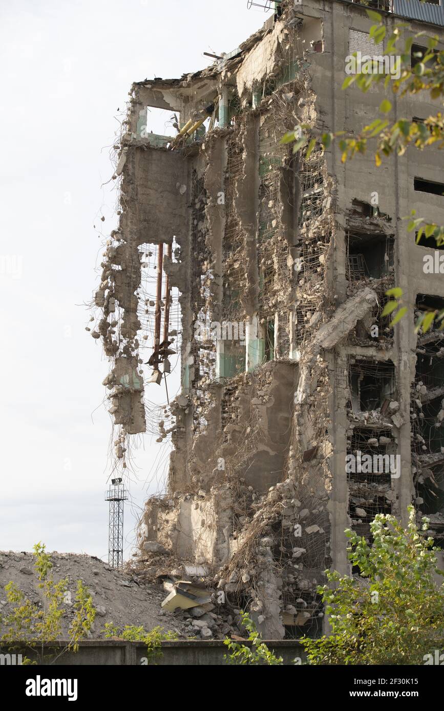 Messy building site hi-res stock photography and images - Alamy