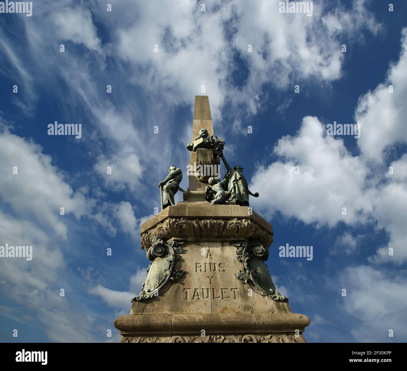 Rius i taulet monument hi-res stock photography and images - Alamy