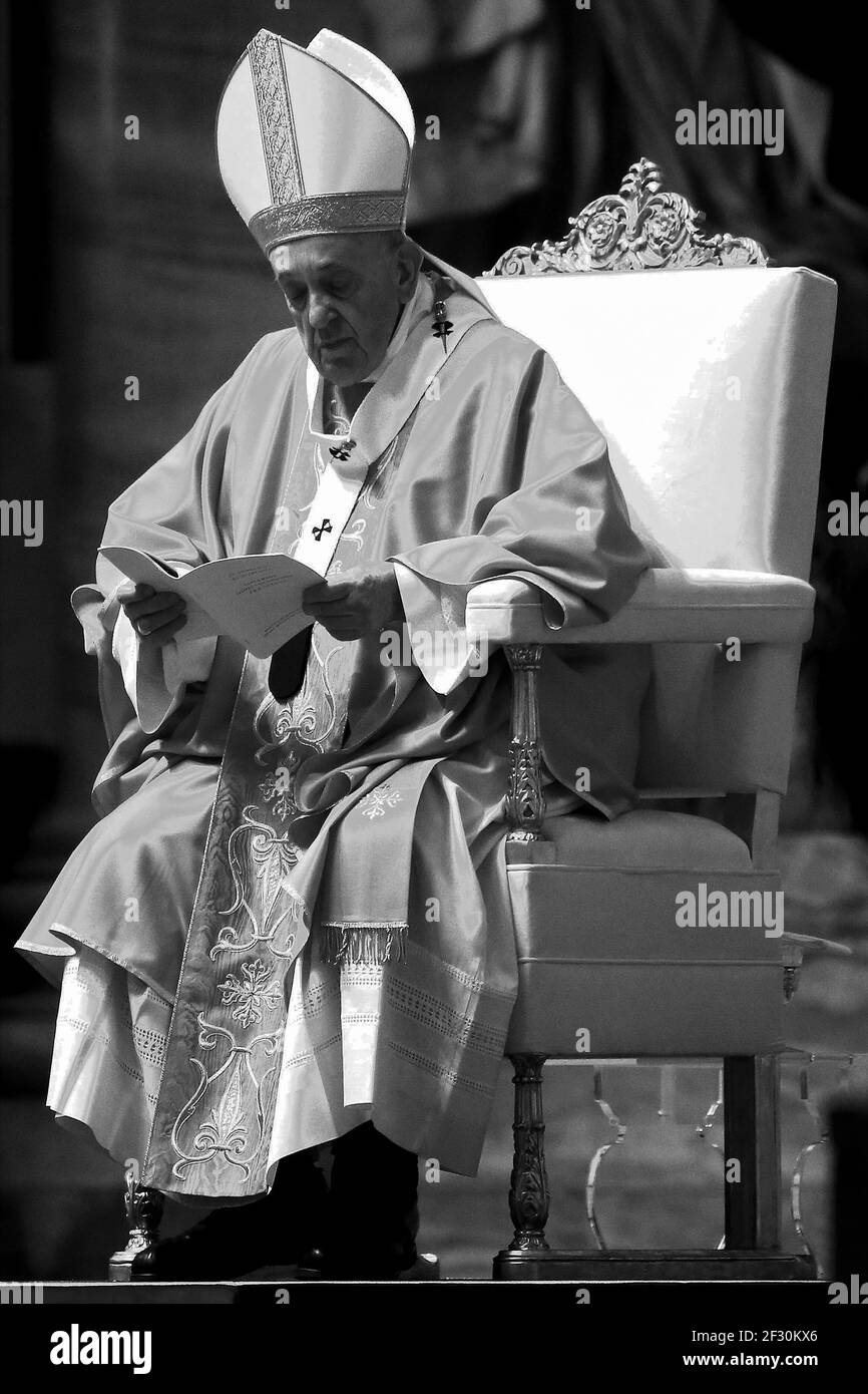 March 14,2021 : Pope Francis holds a mass to mark 500 years of ...