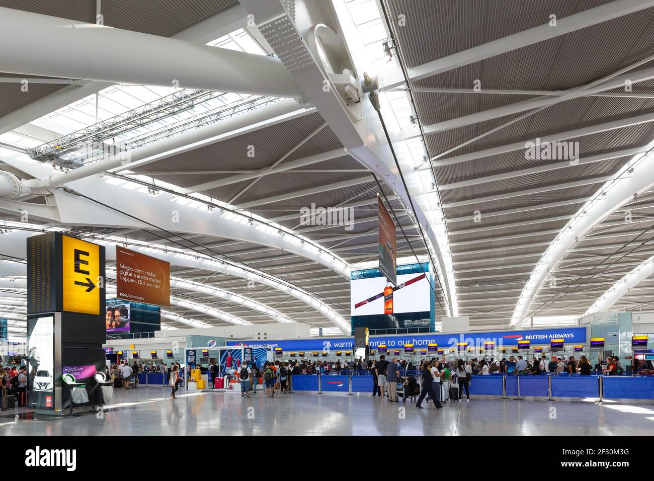 Terminal 5 heathrow architecture hi-res stock photography and images ...