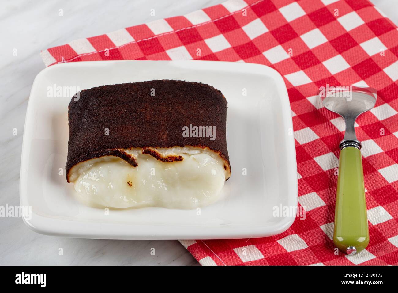 Turkish chocolate pudding hi-res stock photography and images - Alamy