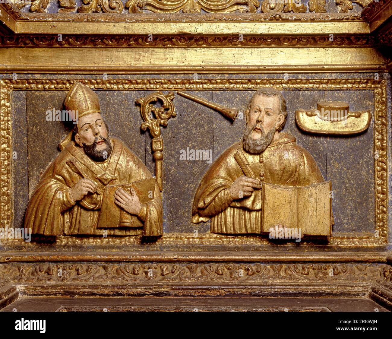 Art work carved wooden hi-res stock photography and images - Alamy