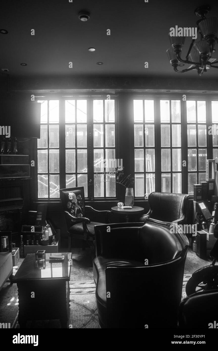 An empty abandoned looking small lounge bar just off Jianguo Middle ...