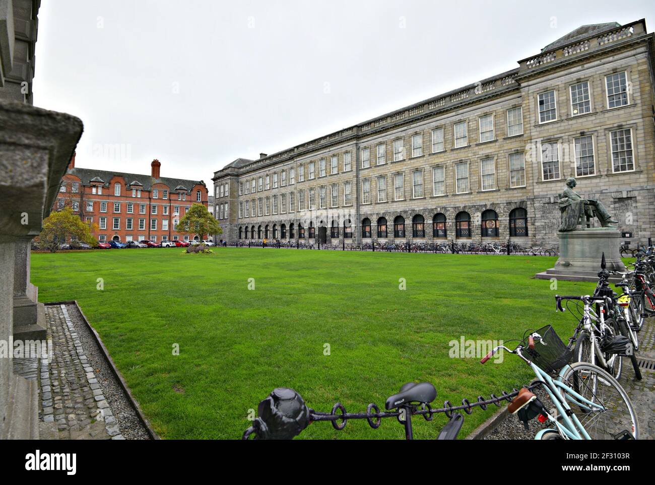Exterior view of Trinity College in Dublin, Ireland Stock Photo - Alamy