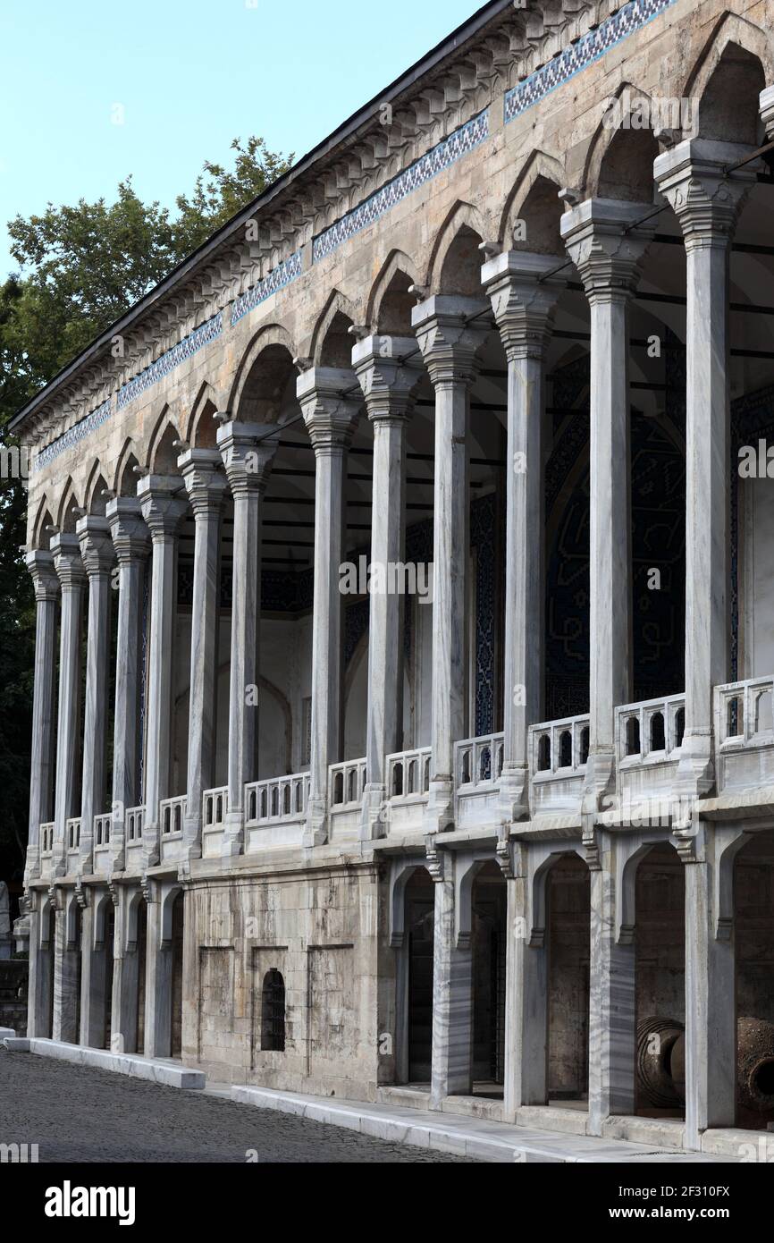 Side of the arabic palace in Istanbul Stock Photo - Alamy