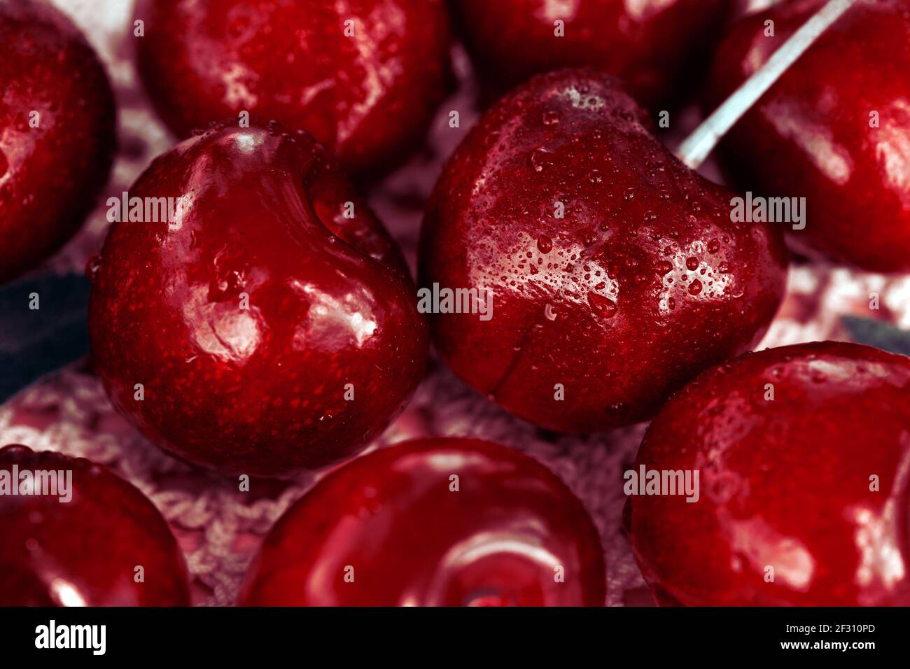 The big cherries hi-res stock photography and images - Alamy