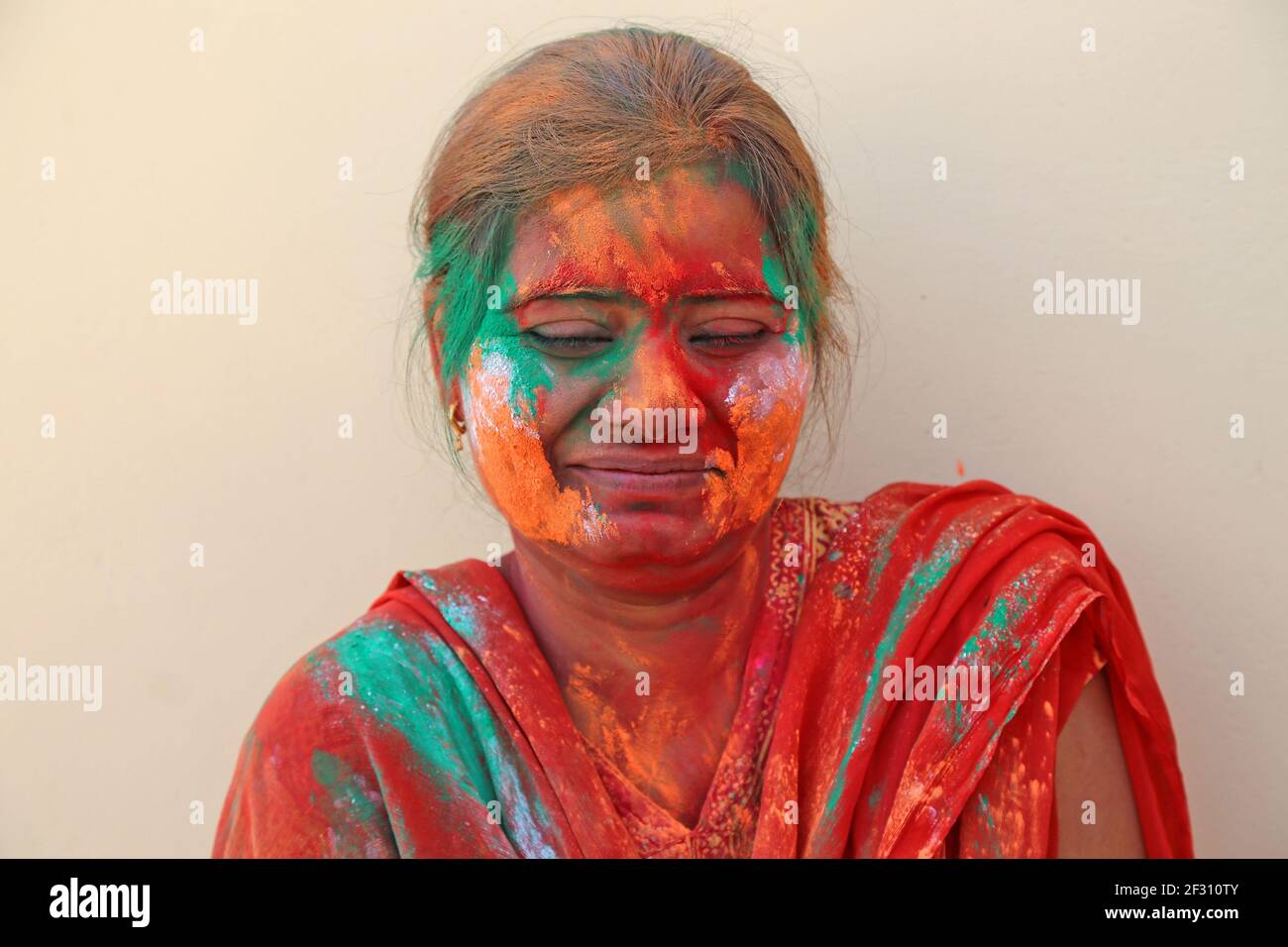 Indian woman smeared hi-res stock photography and images - Alamy
