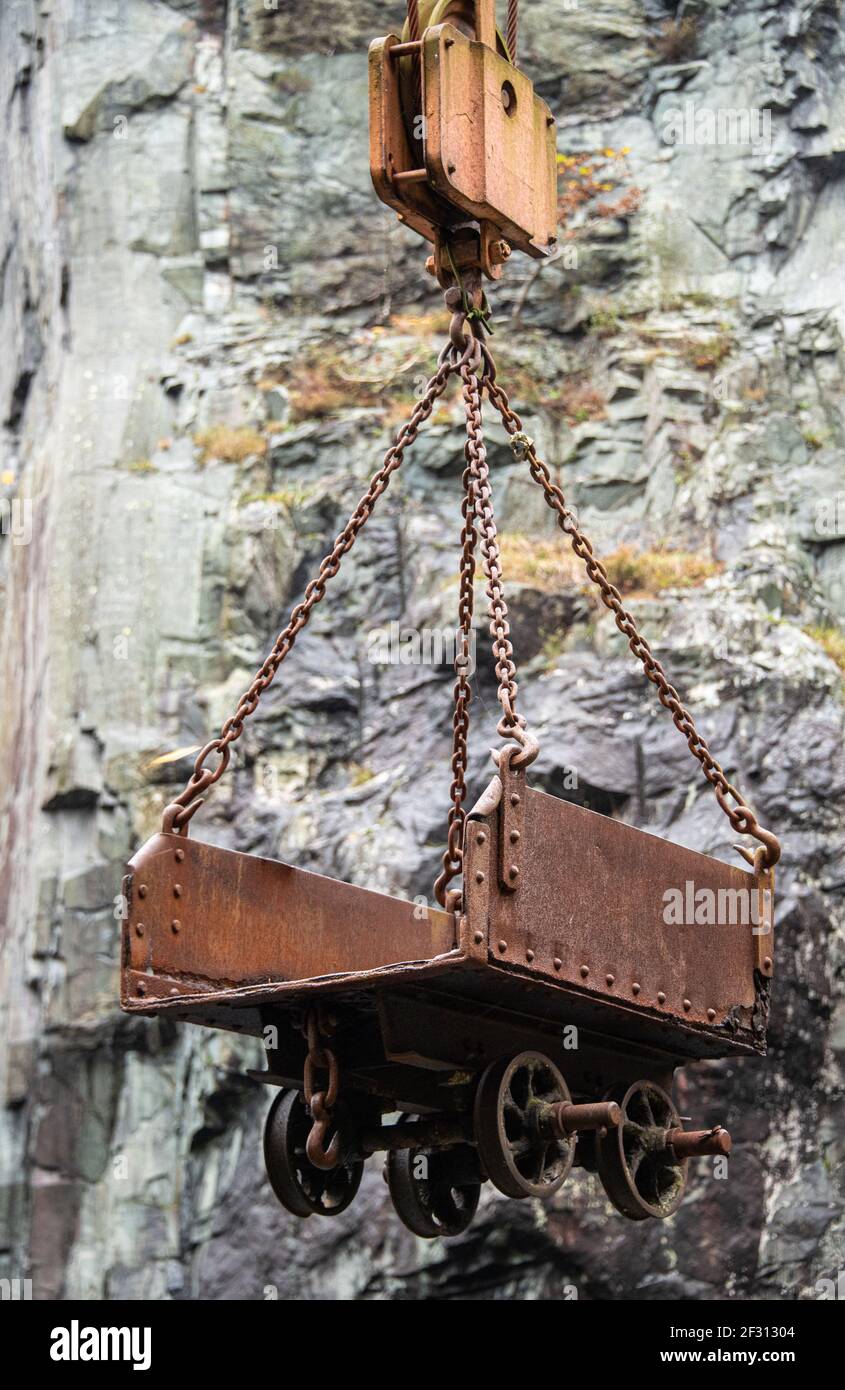 Vintage mine truck hanging over old quarry 8139 Stock Photo - Alamy