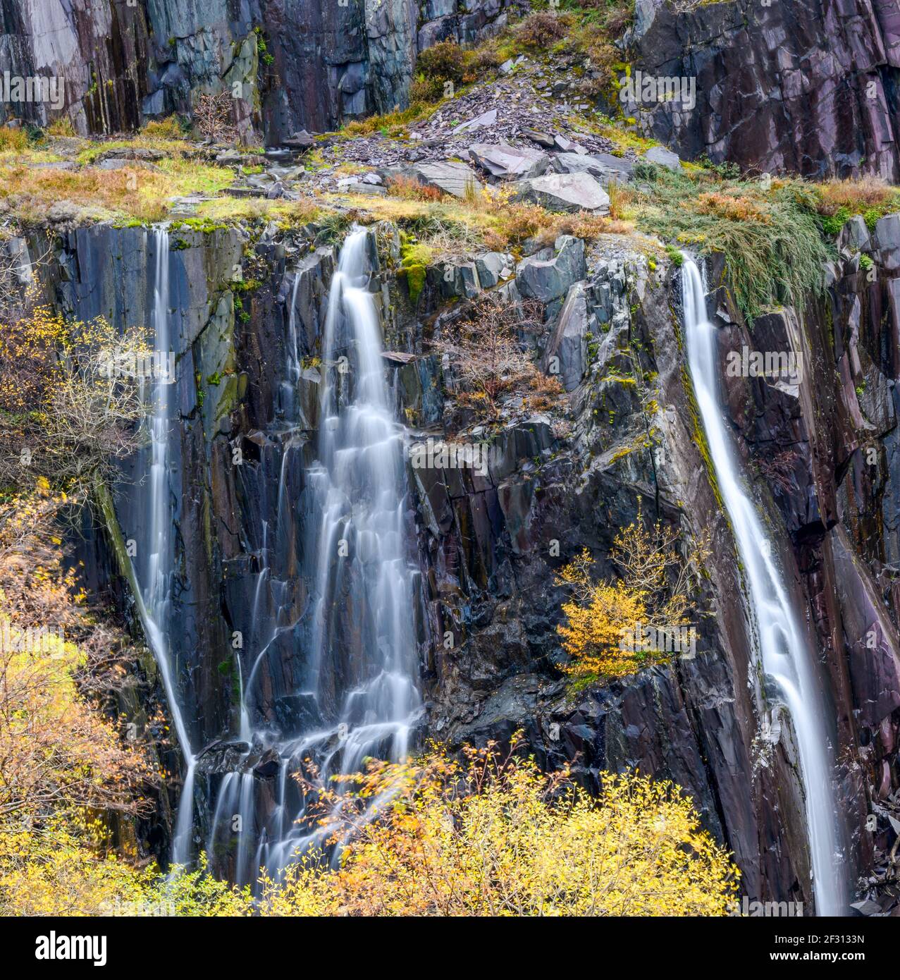 Whispery waterfall in abandoned slate quarry 7308 Stock Photo - Alamy