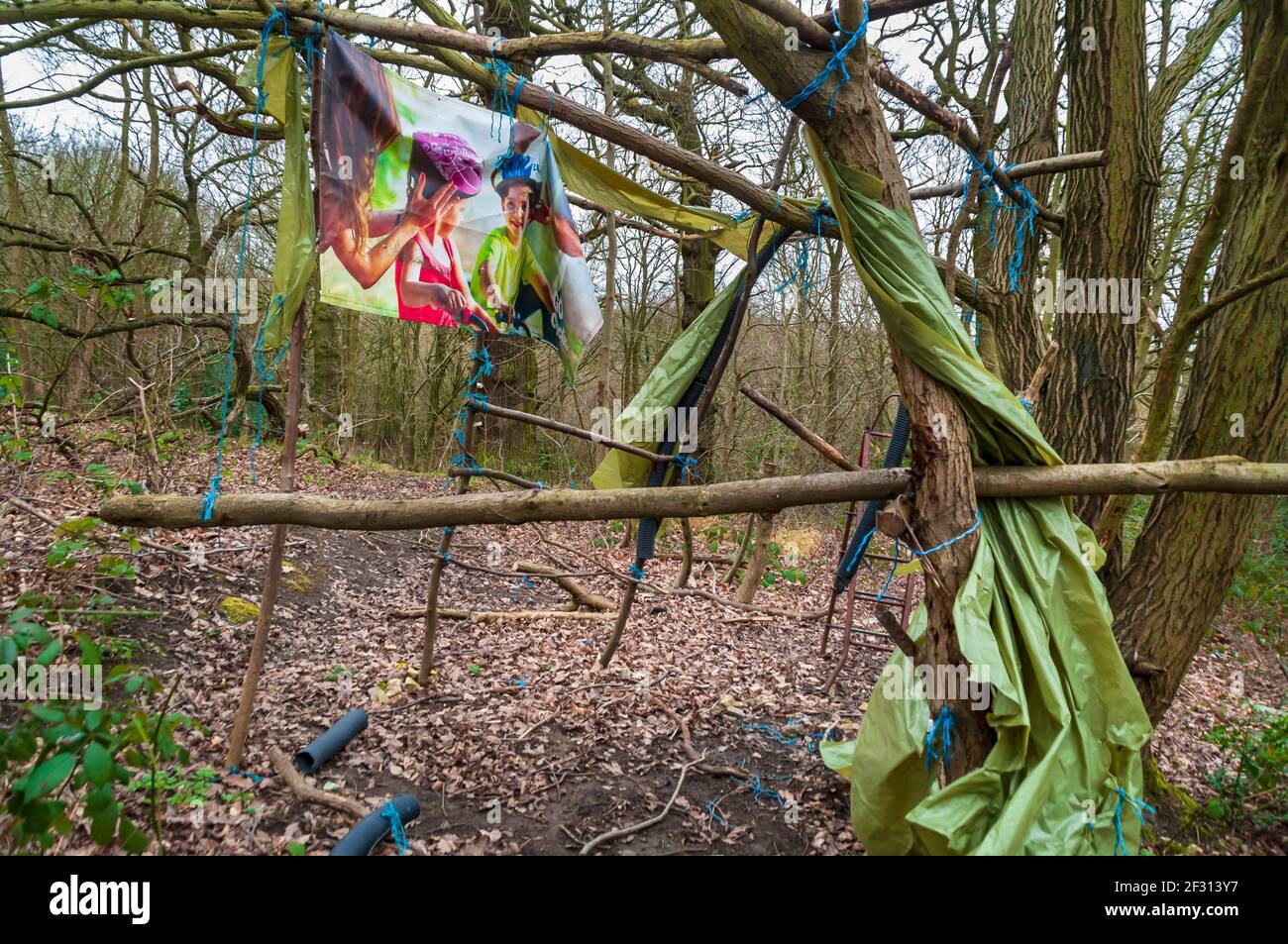 Fence Sheeting High Resolution Stock Photography and Images - Alamy