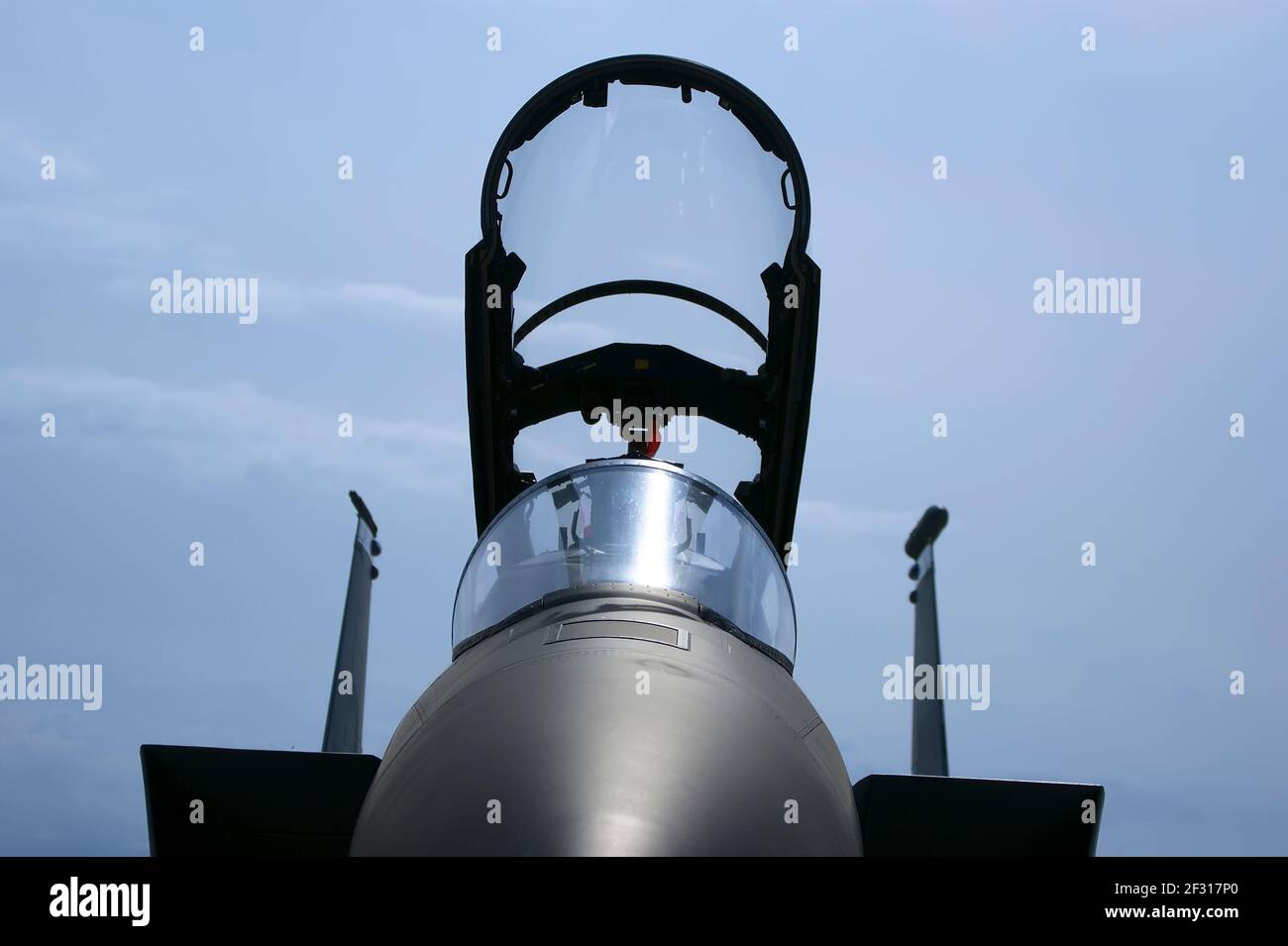 Empty fighter jet fuselage hi-res stock photography and images - Alamy