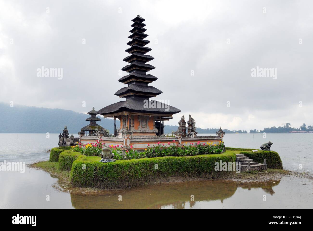 Pura Ulu Danu water temple, Bali, Indonesia Stock Photo - Alamy