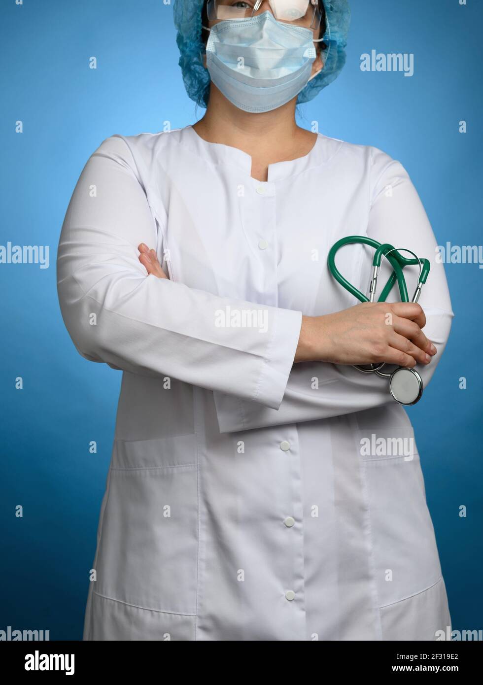 Hospital gown patient gown hi-res stock photography and images - Alamy