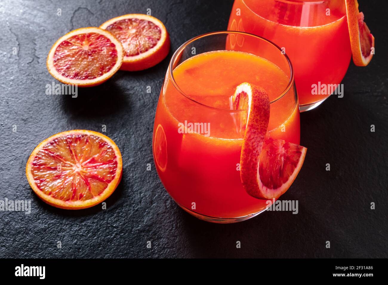 Blood orange slice garnish hi-res stock photography and images - Alamy