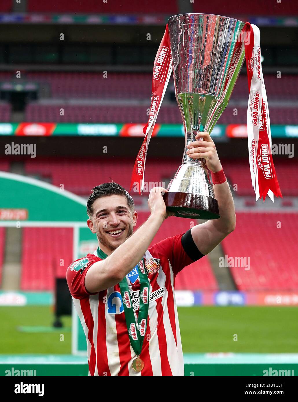 Lynden gooch wembley hi-res stock photography and images - Alamy